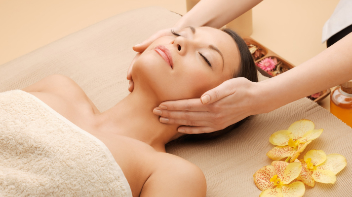 Maintaining Health and Beauty Through Spas - Amanda Munday